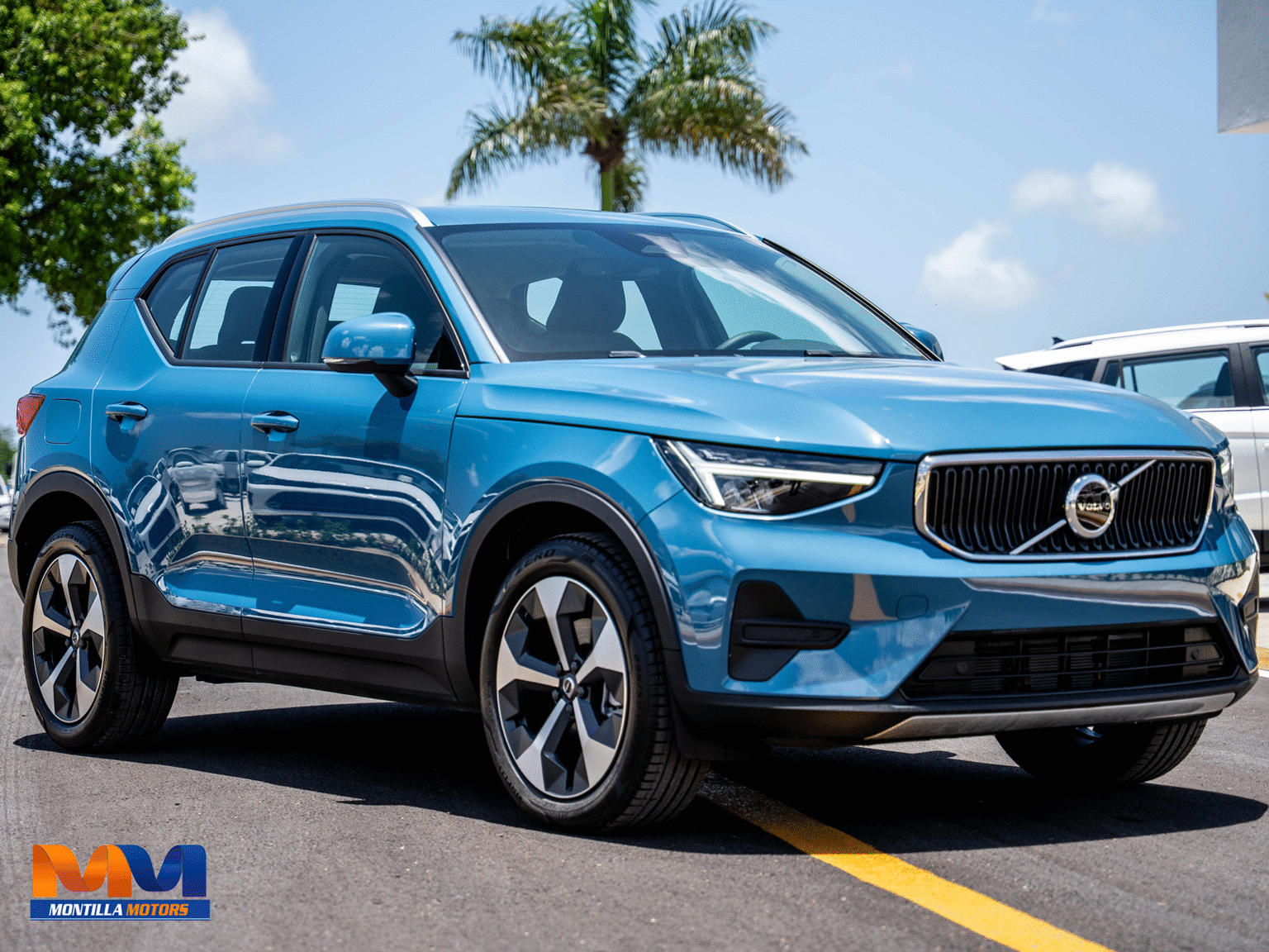 Volvo XC40 Plus B4 – Montilla Motors